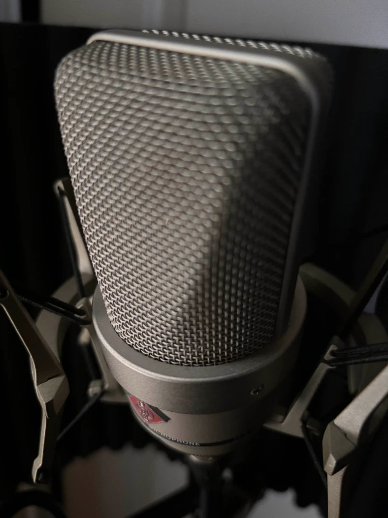 AlbertoJGarciaVA and KorosiVV / Groundcrew